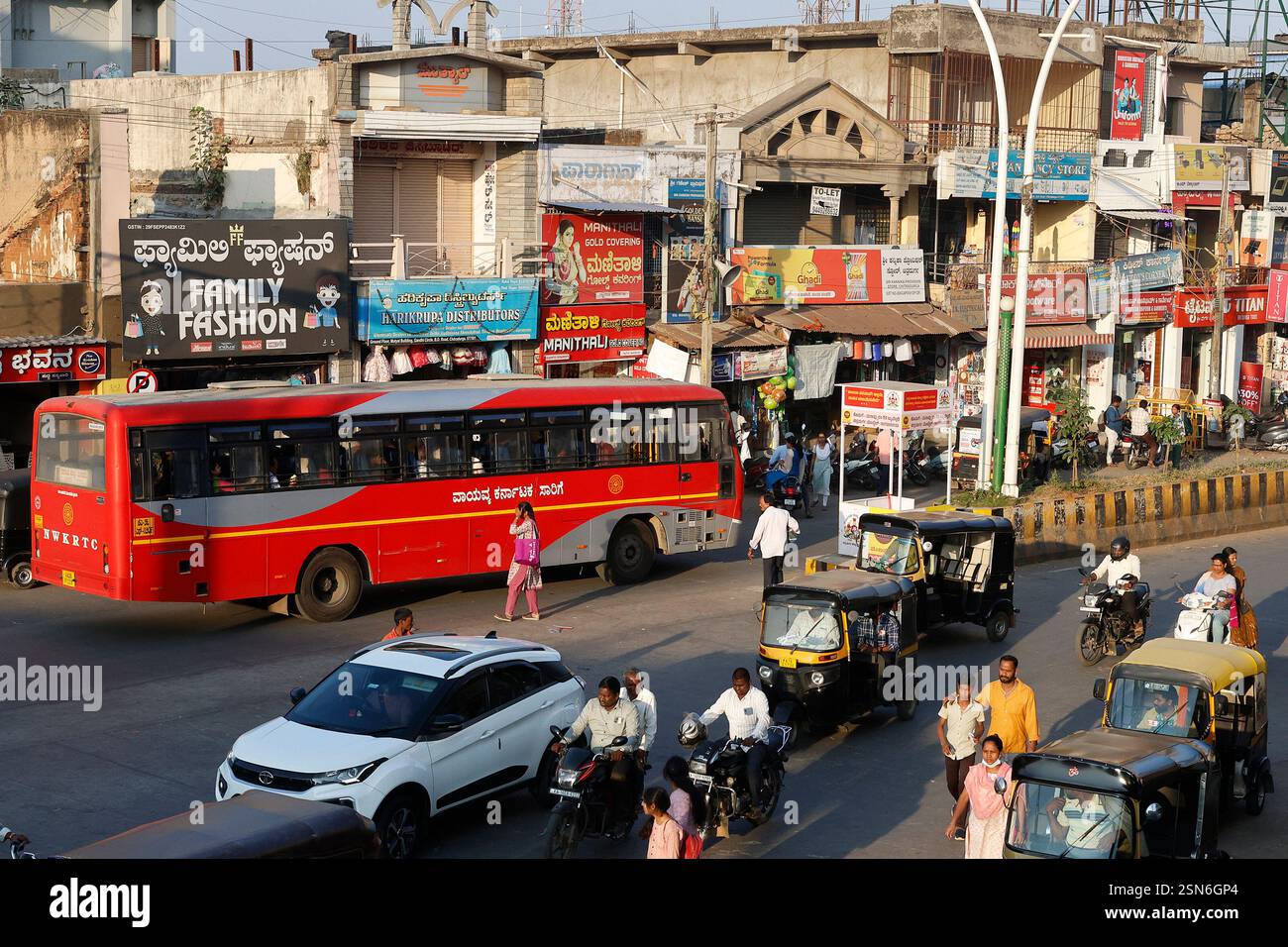 BD Road busy with traffic in Chitradurga, Karnataka, India Stock Photo ...
