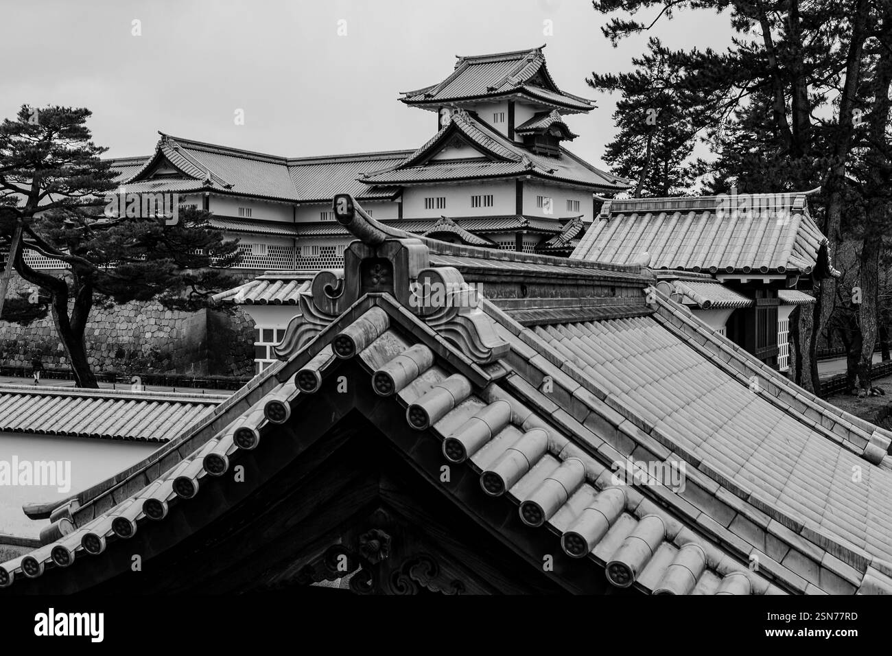 japanese castle roofs Stock Photo - Alamy