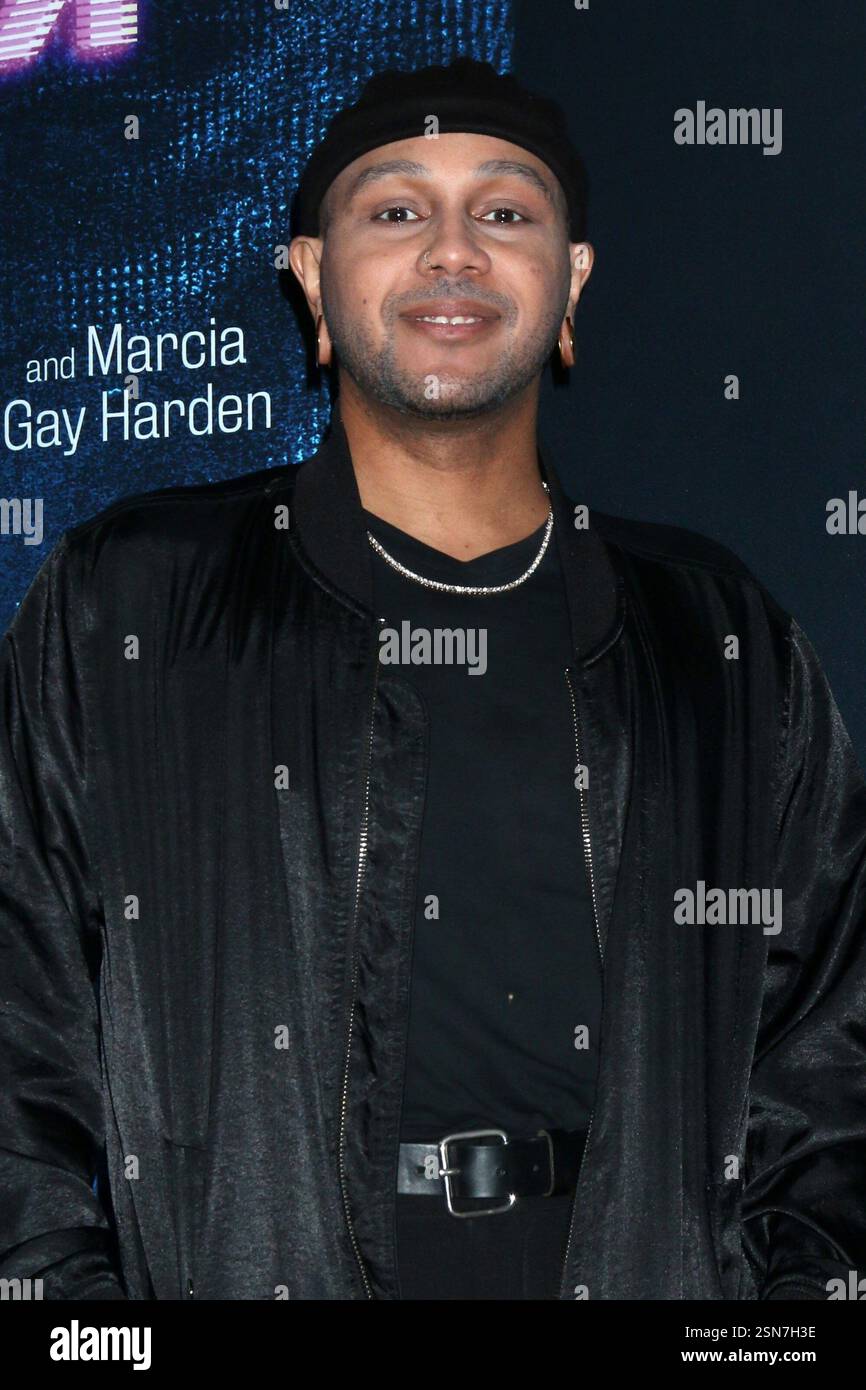 Ca. 05th Feb, 2025. Craig Lamar Traylor at arrivals for RENNER Premiere ...