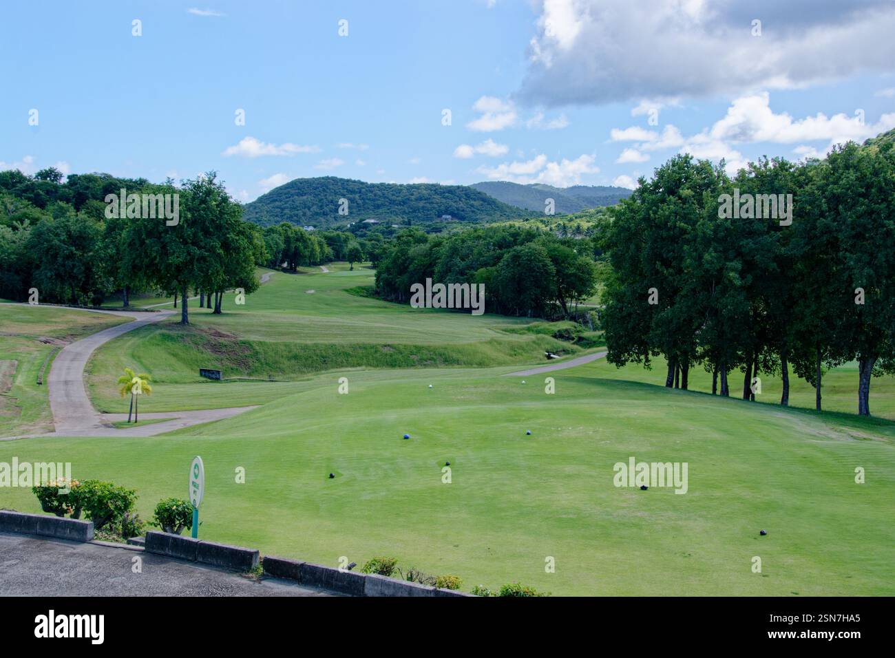 Greg norman signature hi-res stock photography and images - Alamy