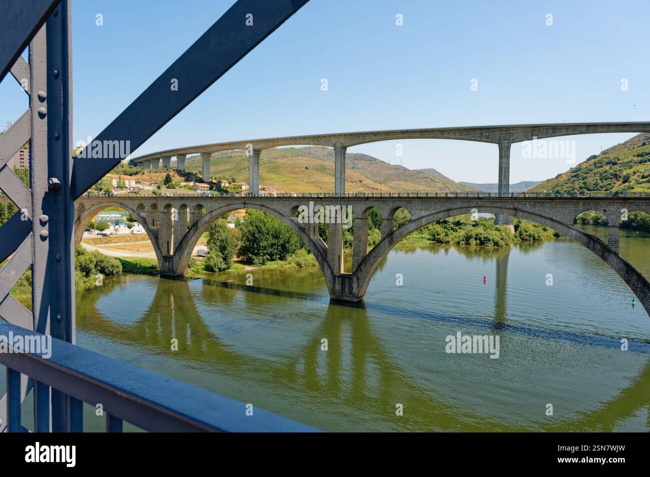 Ponte da regua hi-res stock photography and images - Alamy