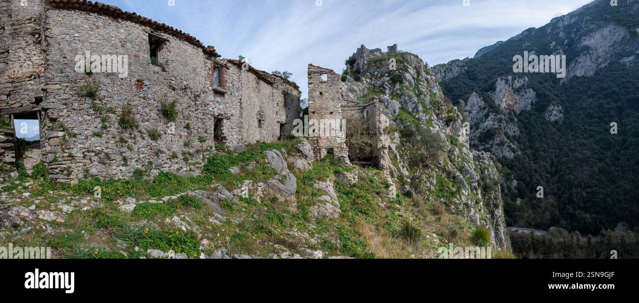 Borgo medioevale di San Severino di Centola, Parco Nazionale del ...