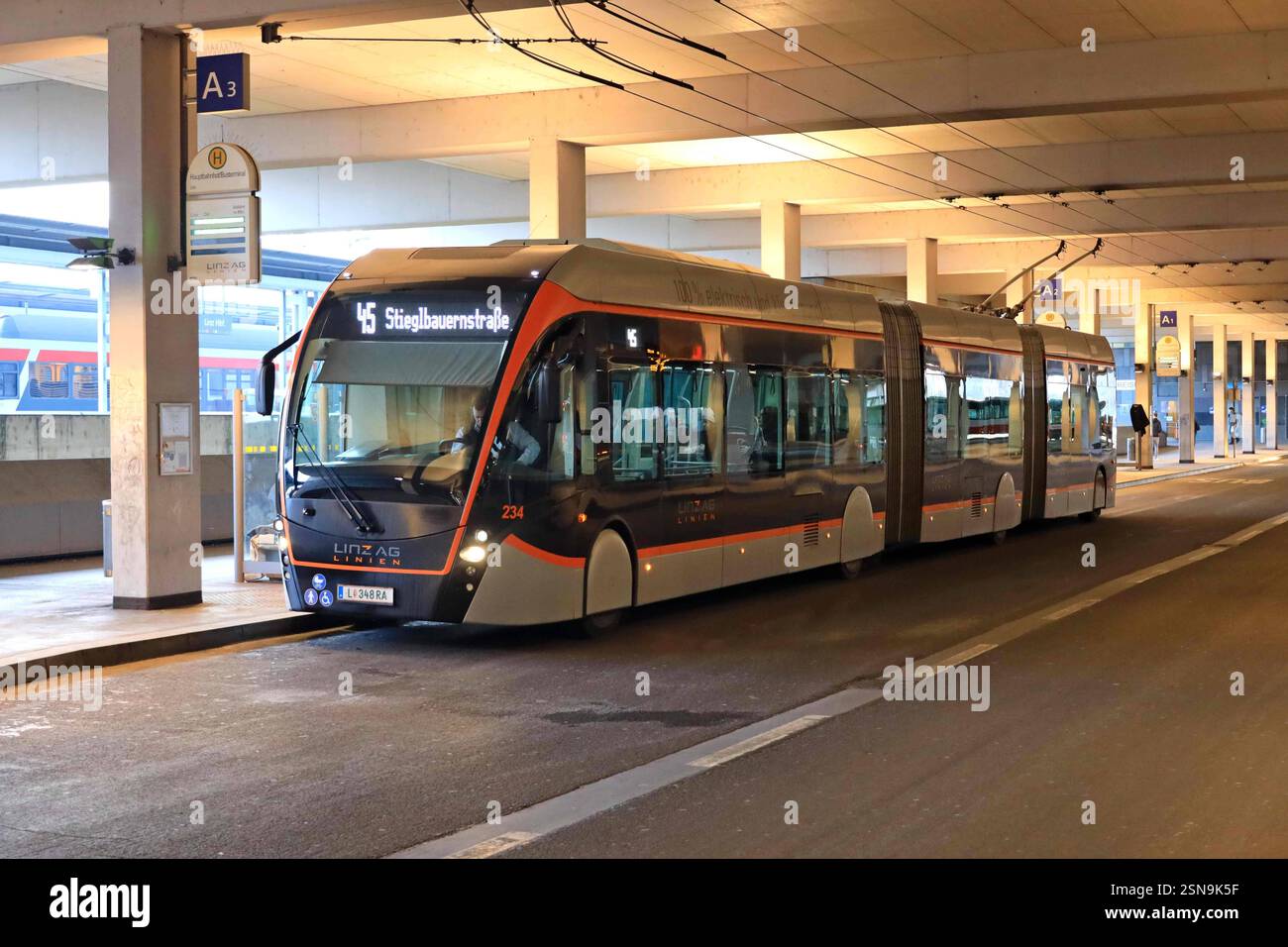 13.02.2025, Linz, AUT, Unterwegs in Oberösterreich, Themenbild ...