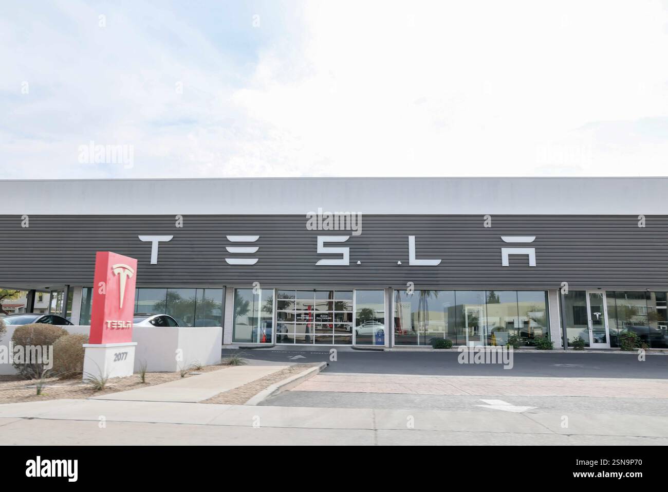 A Tesla Service Station can be seen on University Drive in Teme ...