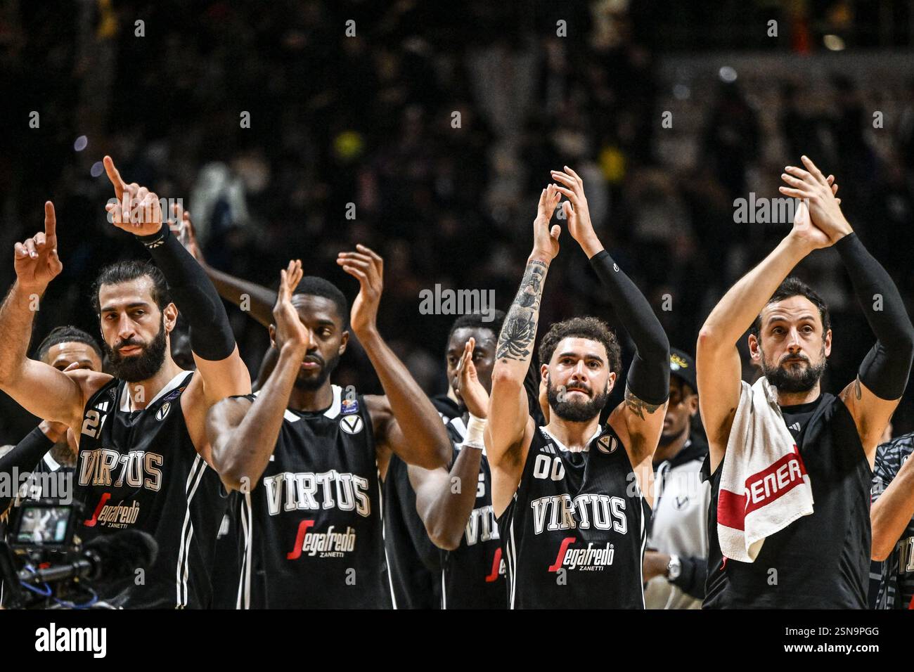 Team of Virtus Segafredo Bologna greeting the supporters at the end of the match after the LBA ...