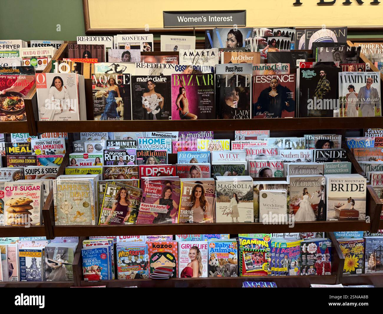 Women's Magazine section at a Barnes & Noble & Noble bookstore in New ...