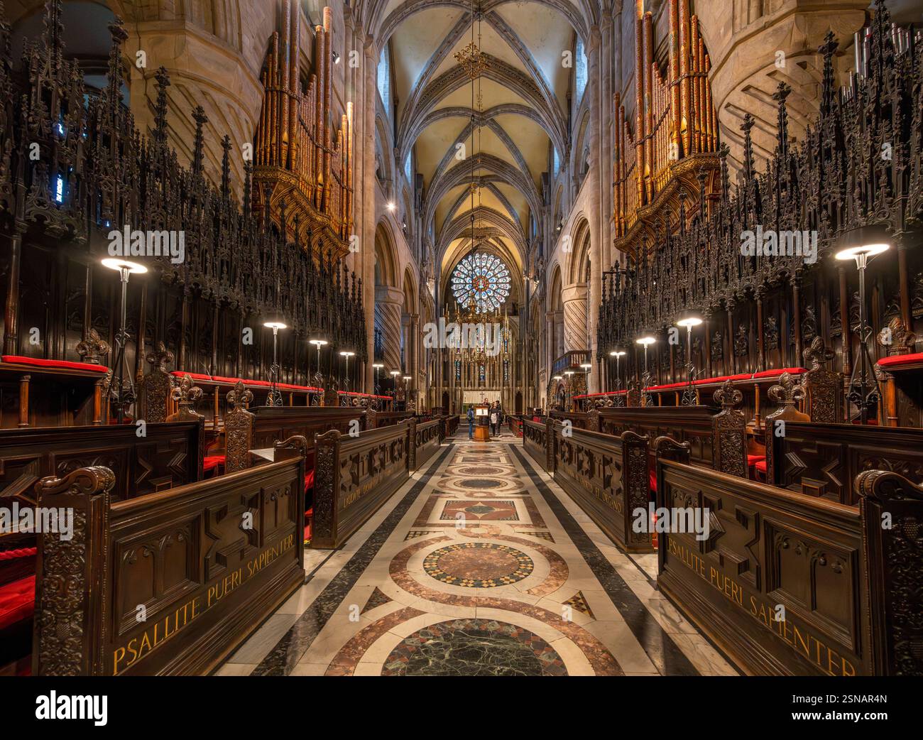 Durham cathedral interior hi-res stock photography and images - Alamy