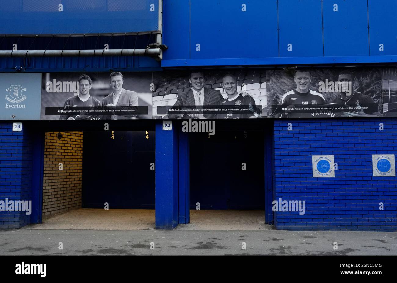 Liverpool everton 12 february 2025 hi-res stock photography and images ...