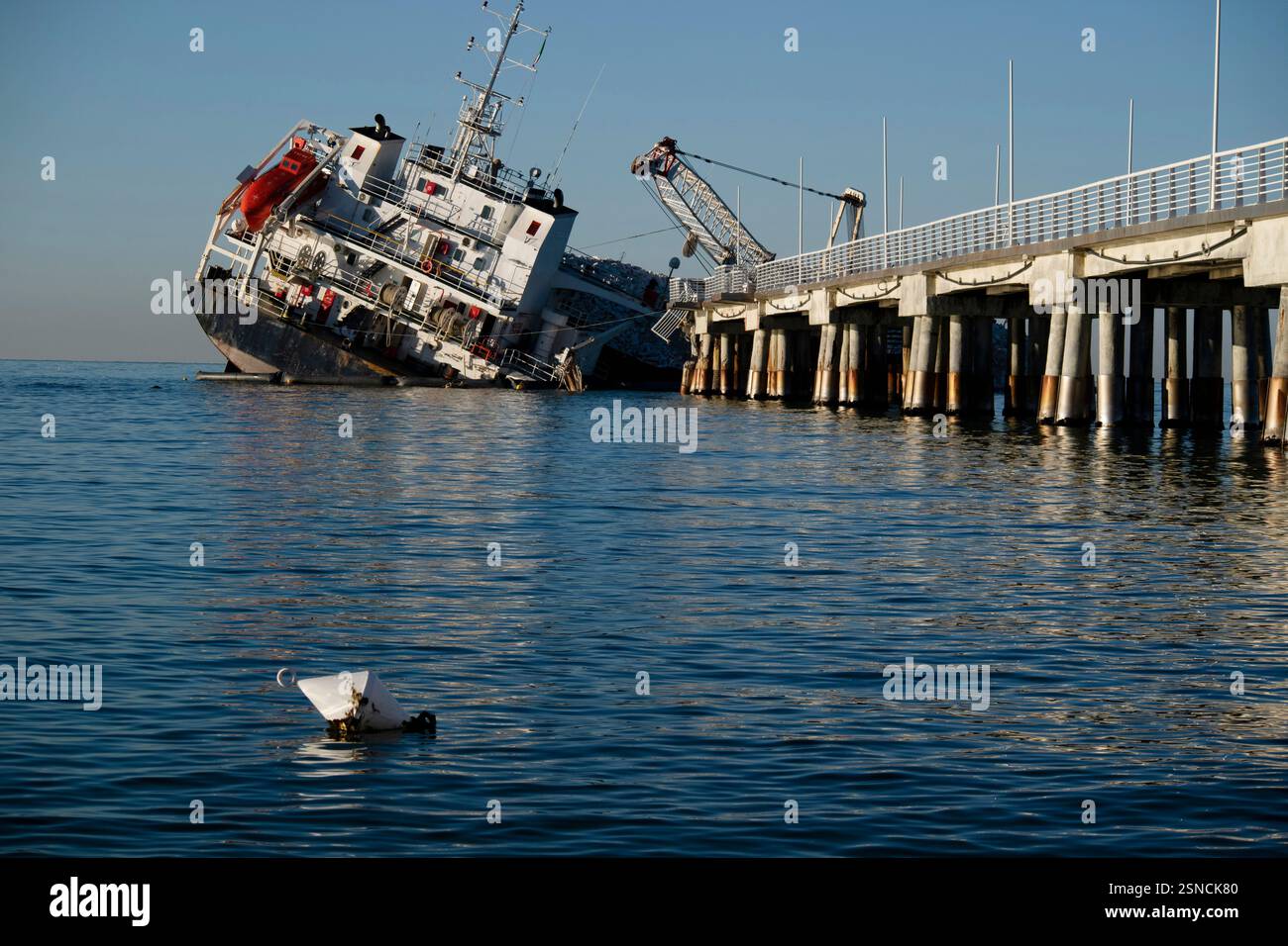 Ship disaster of the merchant ship sunk in Marina di Massa that ...