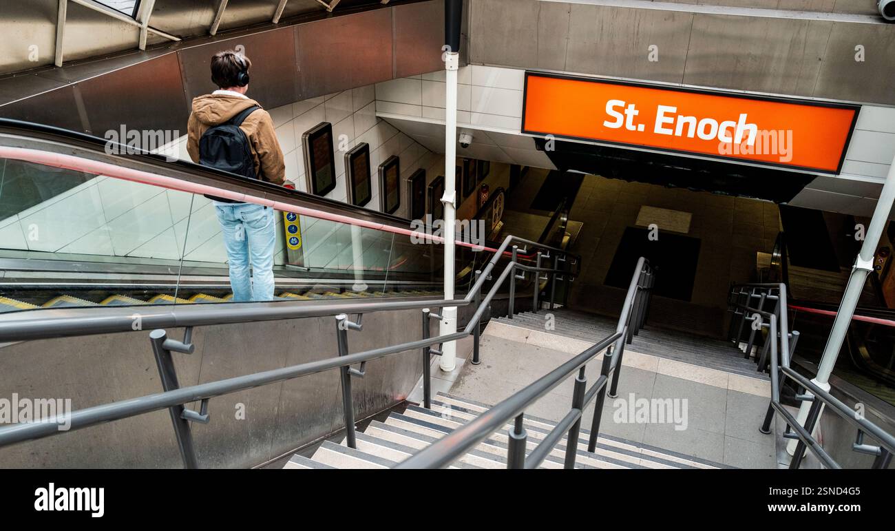 The entrance to St Enoch Underground Station in St Enoch Square, Glasgow, Scotland Stock Photo ...