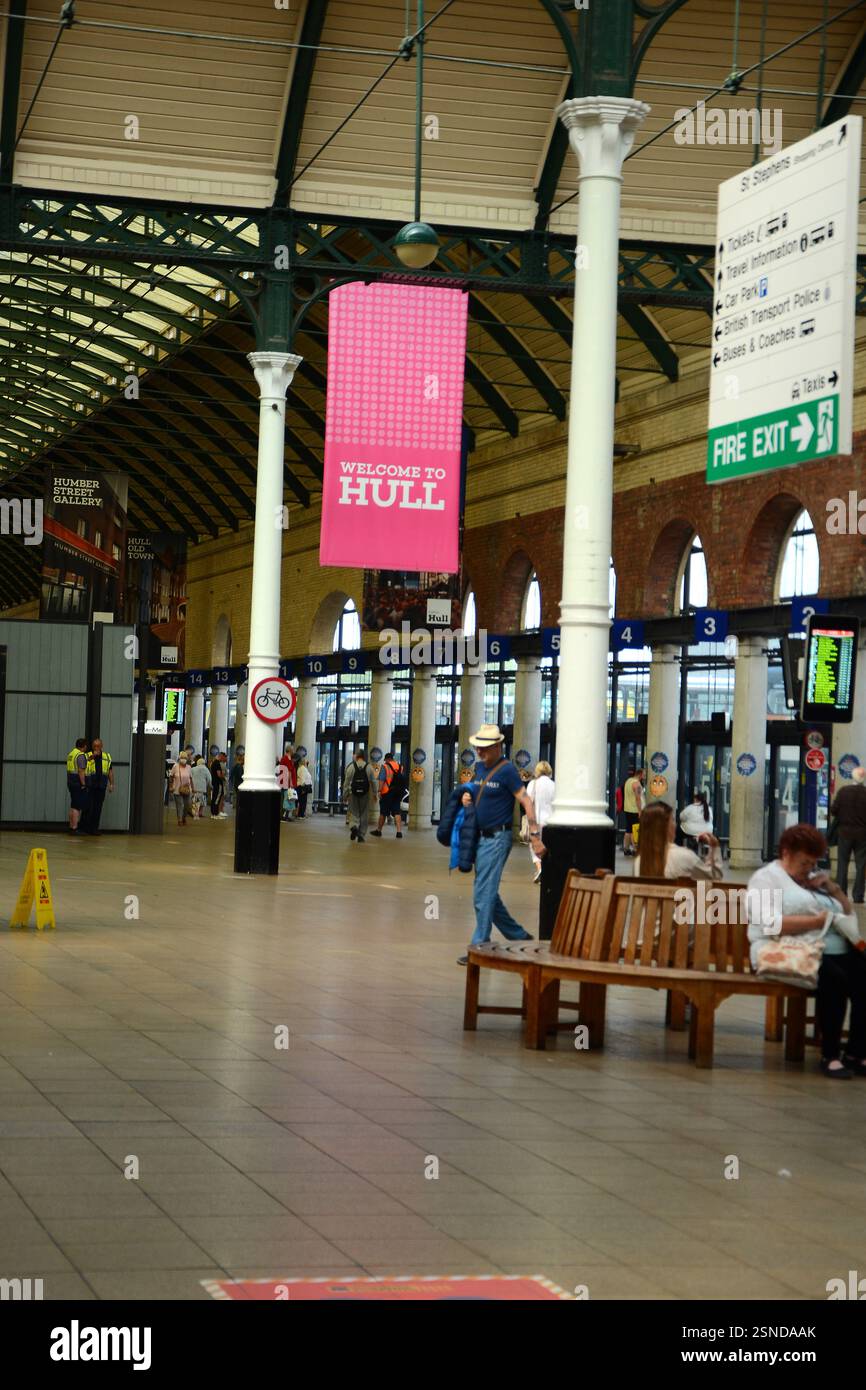 Paragon station, Hull interchange, transport Hub, Ferensway, Kingston ...