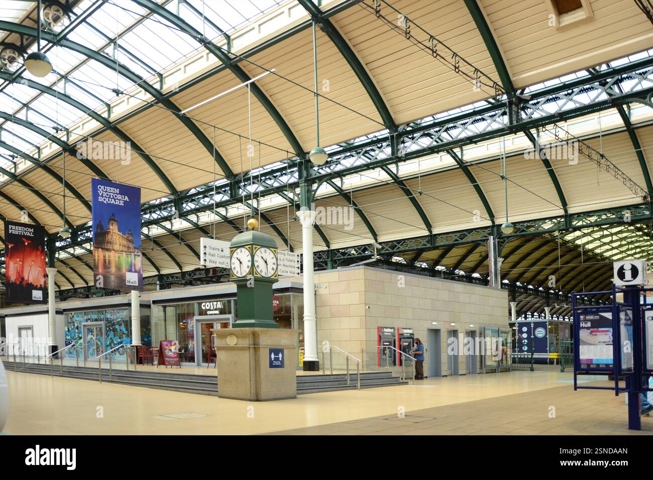 Paragon station, Hull interchange, transport Hub, Ferensway, Kingston ...