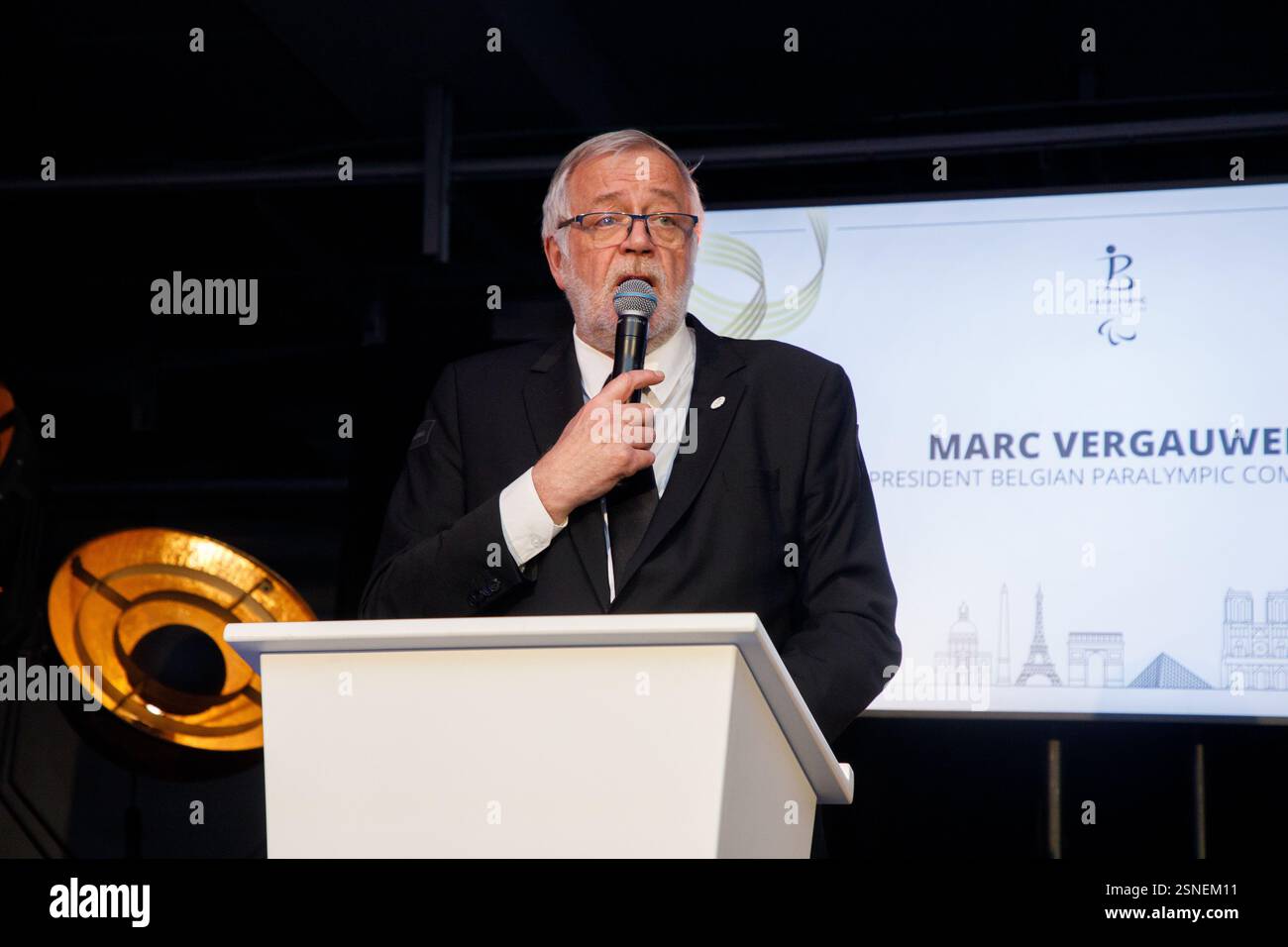 Corporate awards show hi-res stock photography and images - Alamy