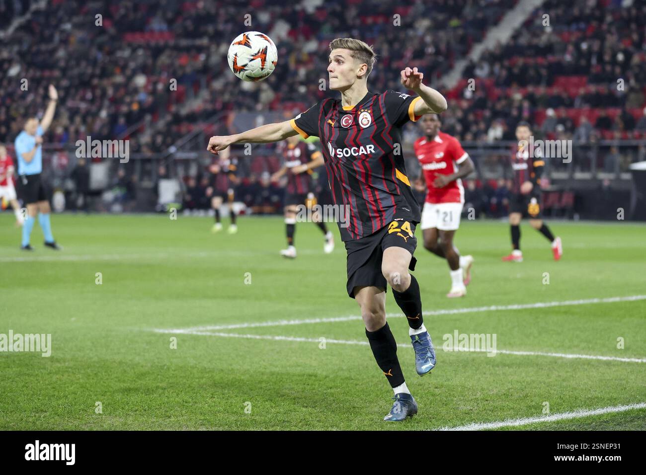 Alkmaar, Netherlands. 13th Feb, 2025. ALKMAAR, 13-02-2025, AFAS Stadium, UEFA Europa League ...