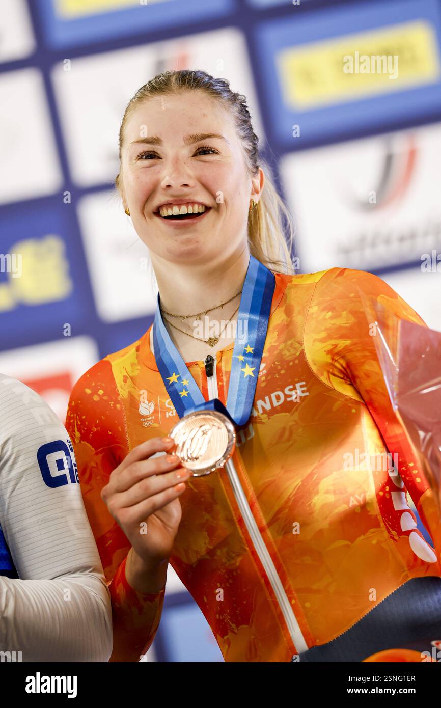 HEUSDEN-ZOLDER - Lisa van Belle (third) on the podium after the waste ...
