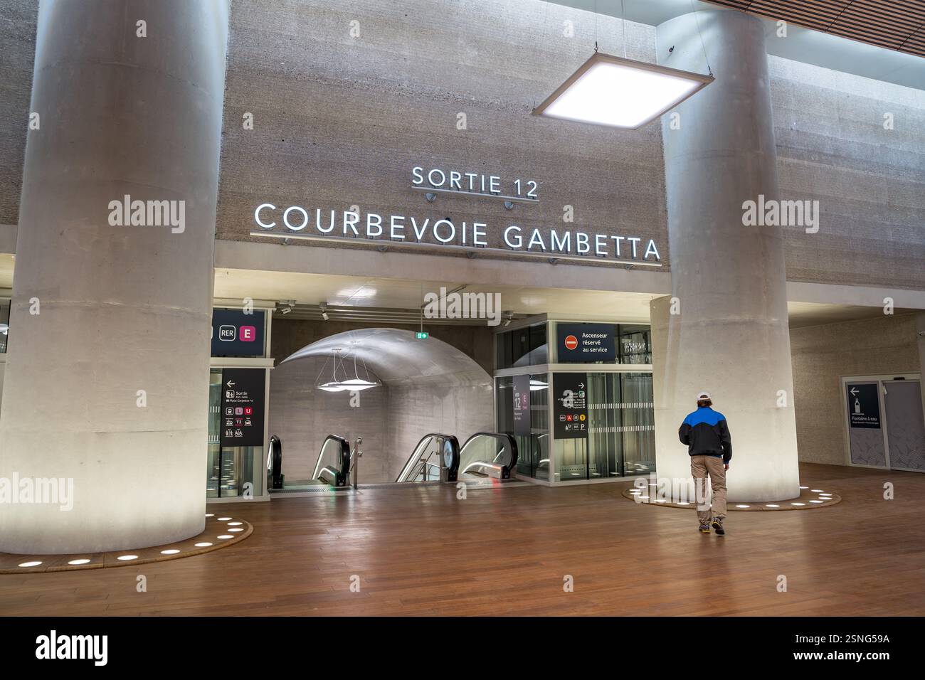 Discovering Courbevoie Gambetta through its modern architecture and ...