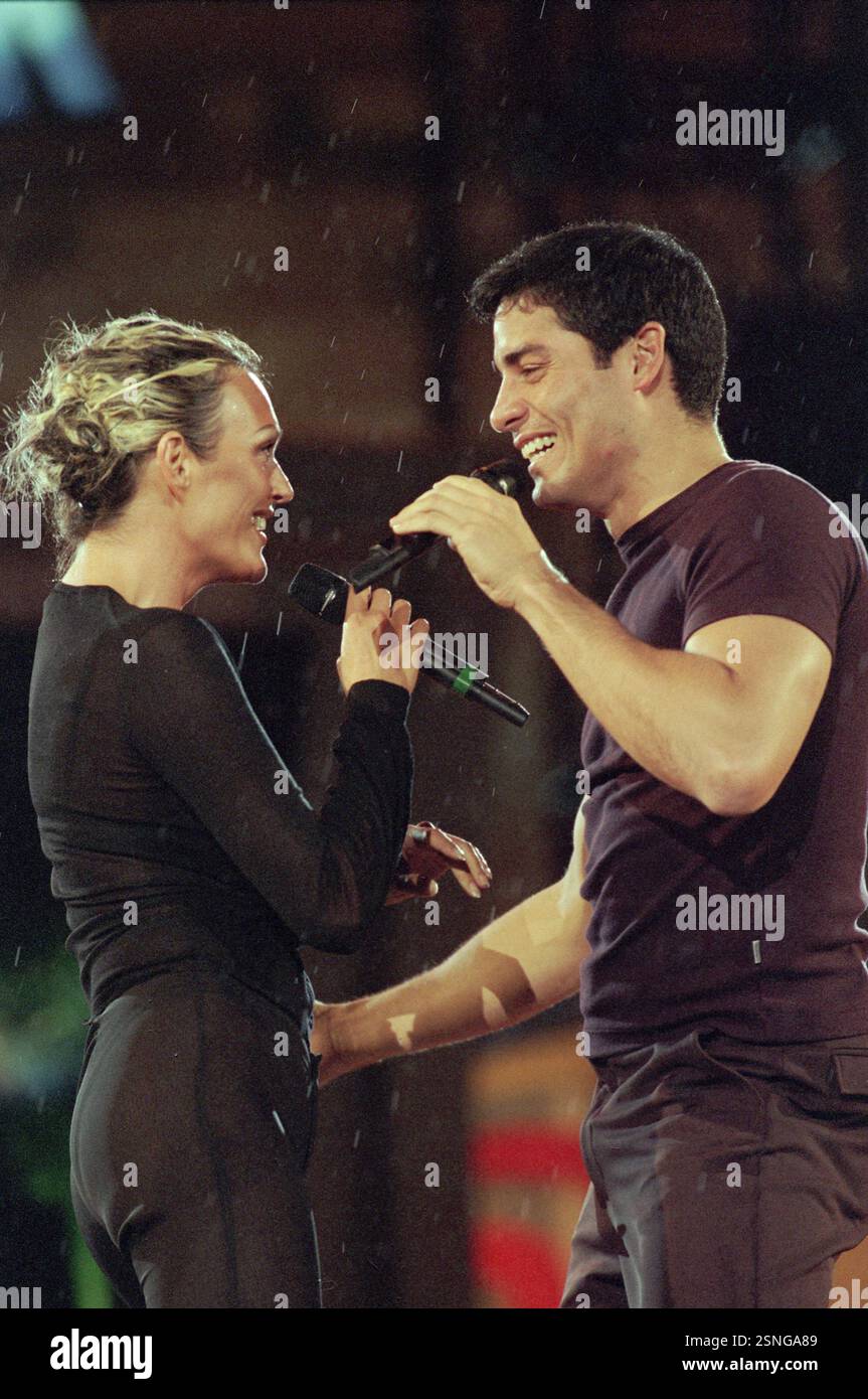 Oxa and chayanne hi-res stock photography and images - Alamy