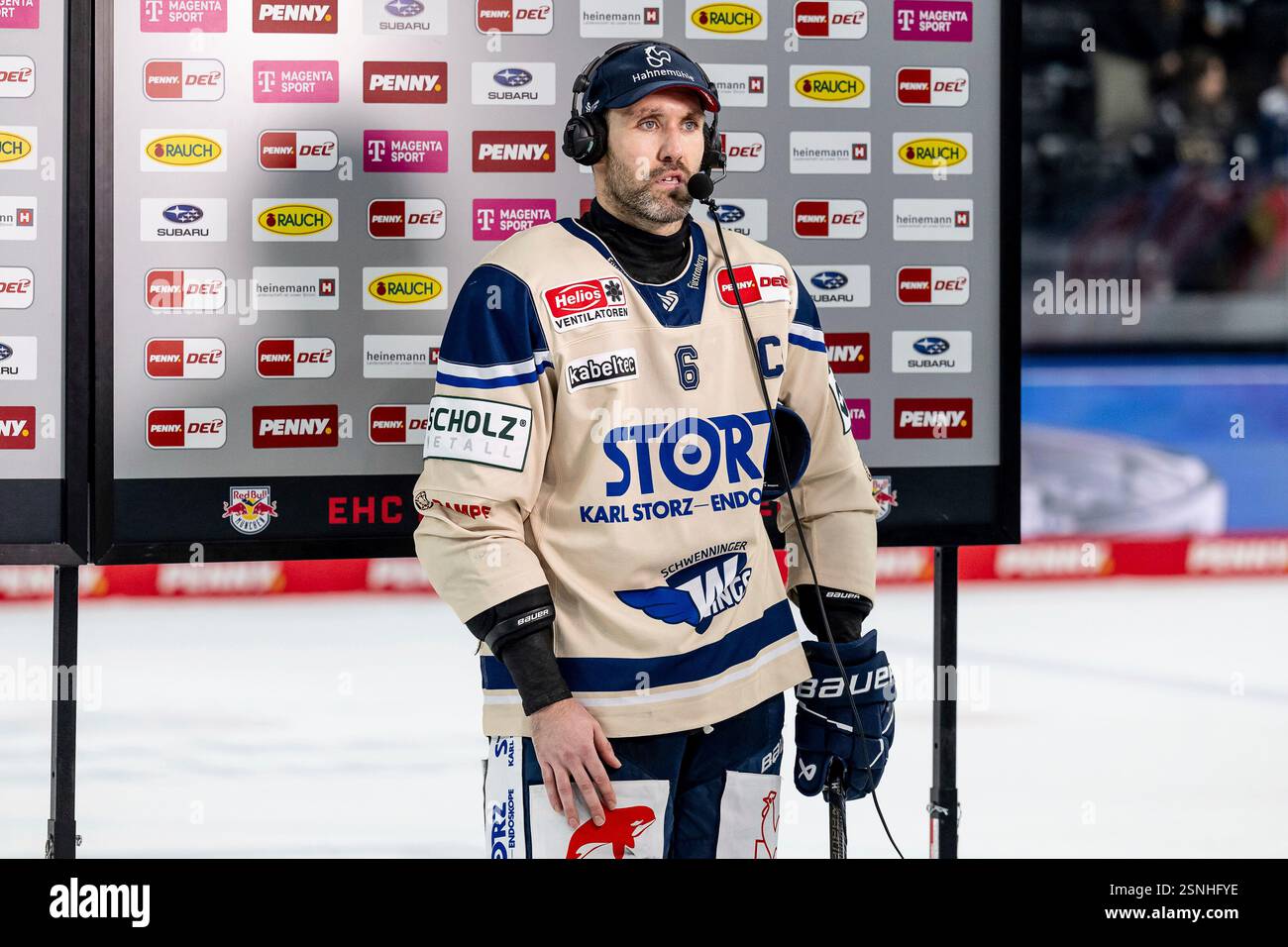 Muenchen, Deutschland. 13th Feb, 2025. Daryl Boyle (Schwenninger Wild ...