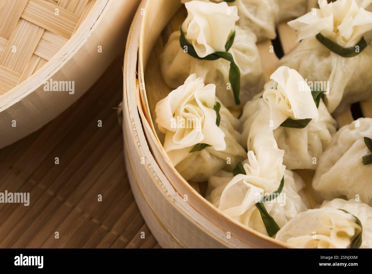 Chinese and oriental groceries hi-res stock photography and images - Alamy