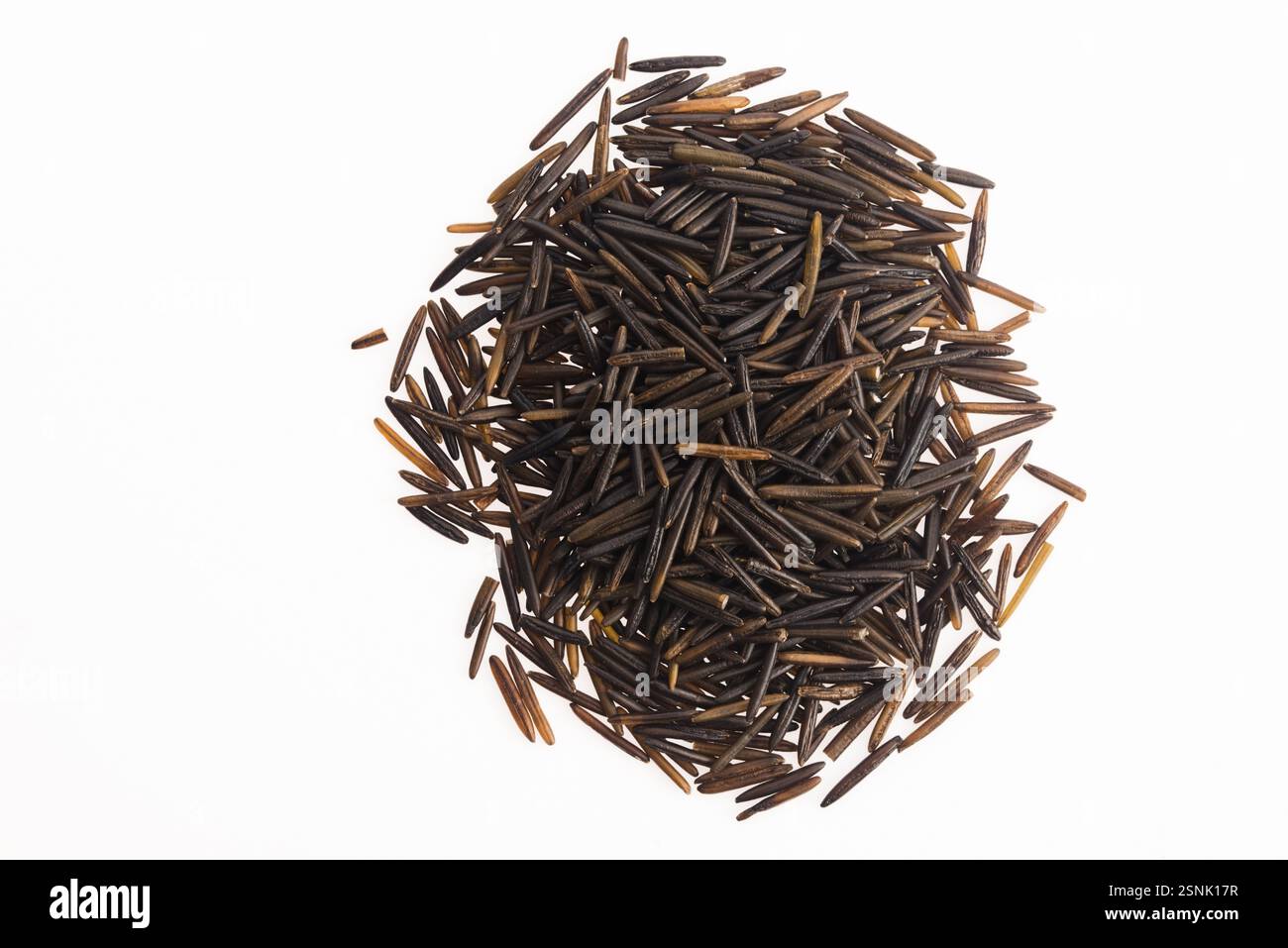 Wild rice in a white ceramic bowl Stock Photo - Alamy
