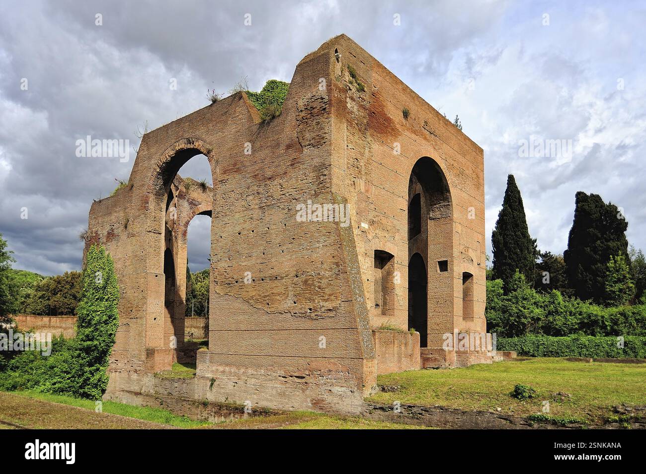 A picture of Caracalla's thermal bath in Rome Stock Photo - Alamy