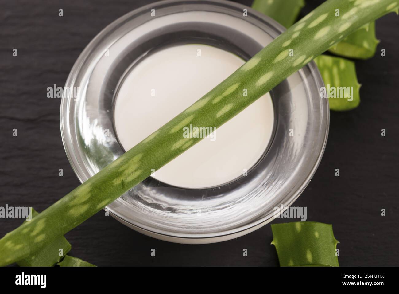 Aloe vera - leaves and cream Stock Photo - Alamy