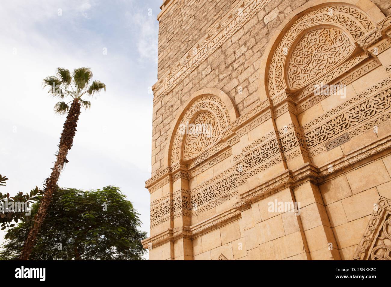 Exterior wall decoration of the historic Al-Hakim mosque in Cairo ...