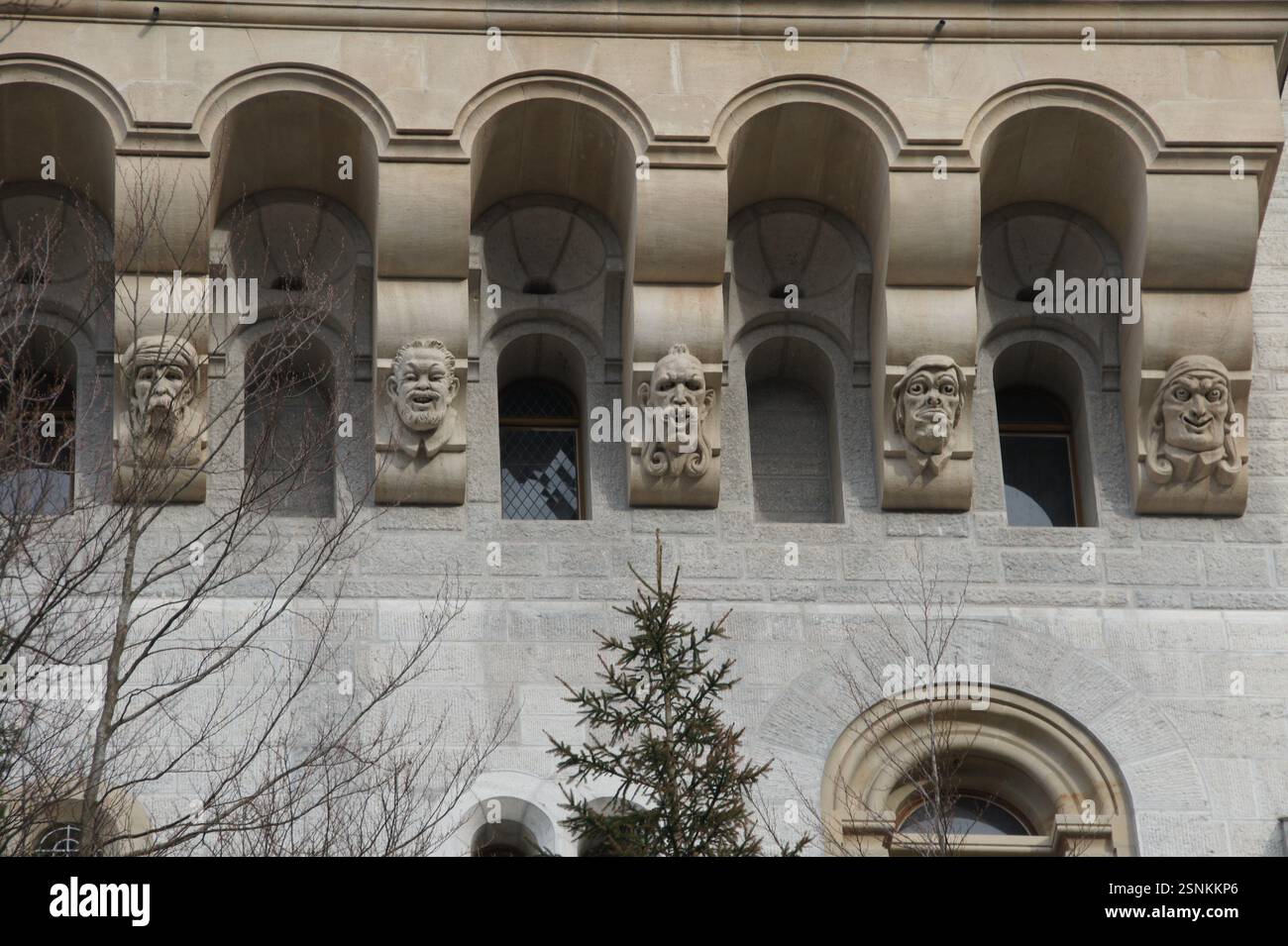 Gargoyles disney hi-res stock photography and images - Alamy