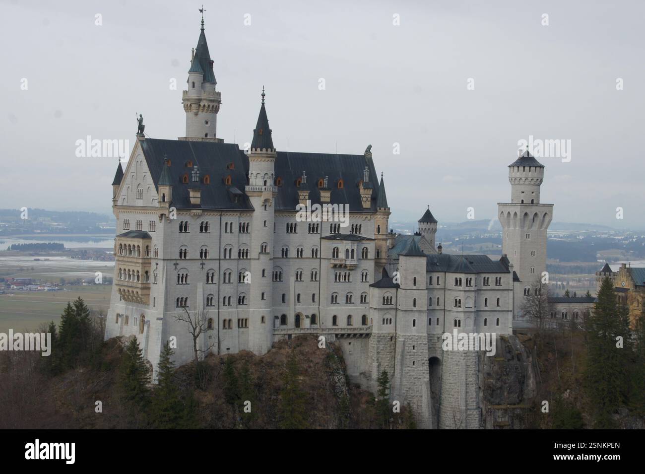Bavaria's fairytale castle, Neuschwanstein, is a 19th-century gem ...