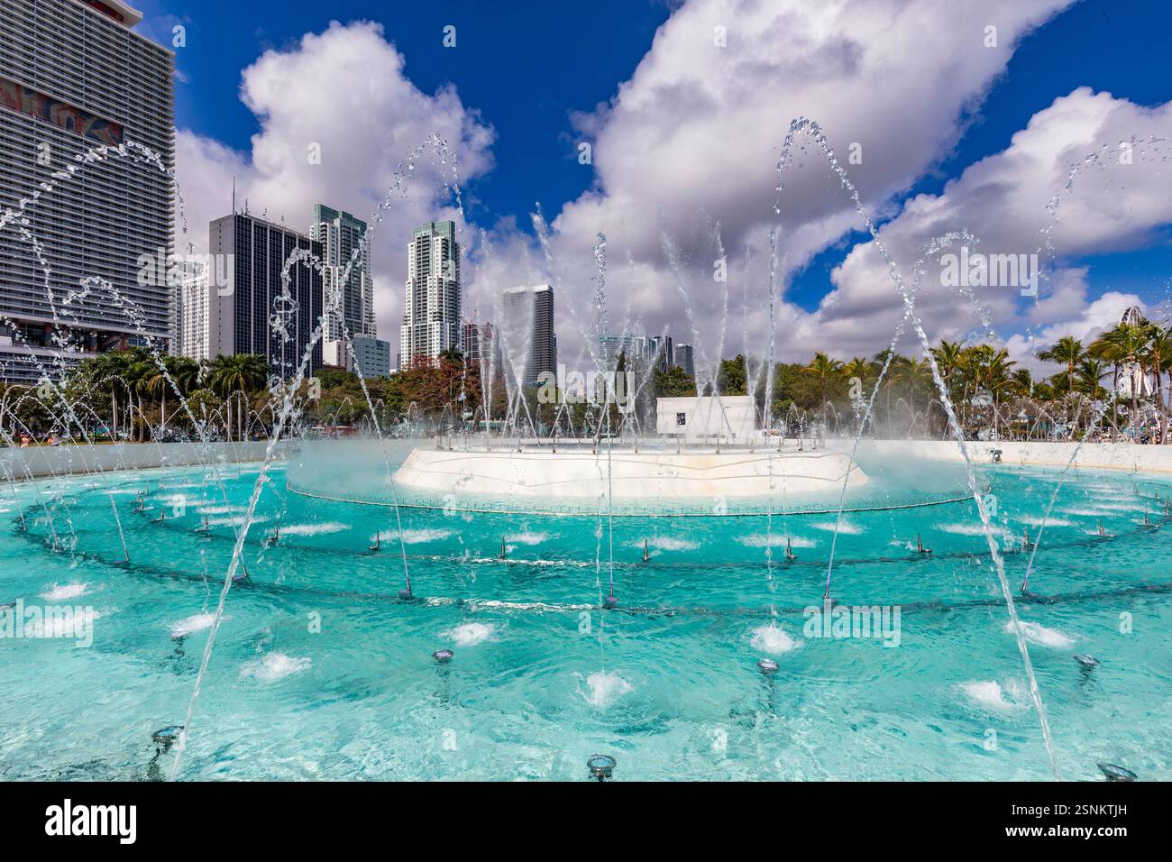 The Bayfront Park fountain in downtown Miami, with its turquoise waters ...
