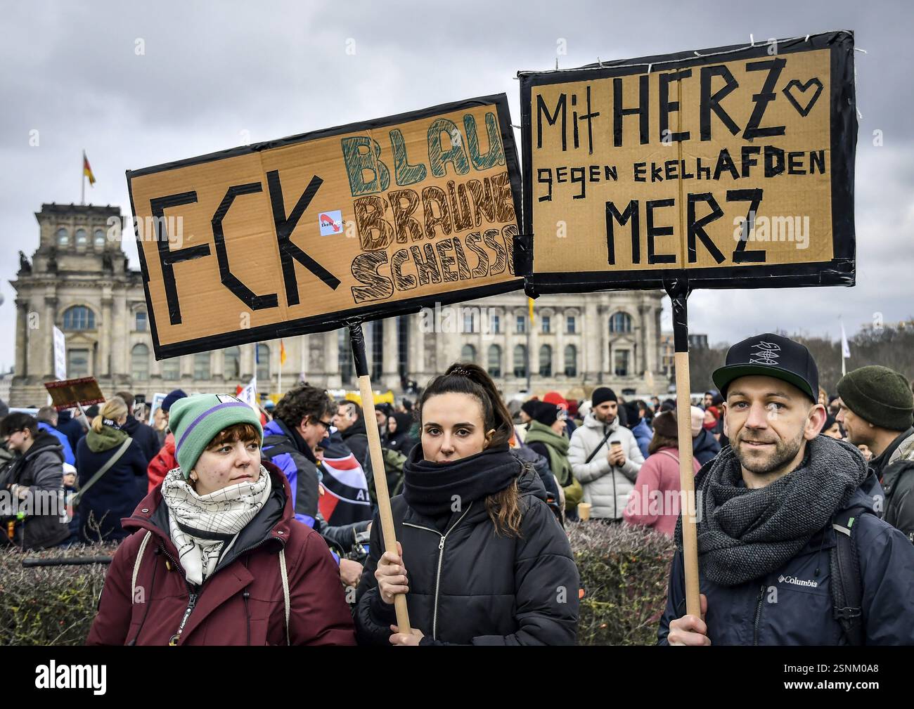 Participants in the demonstration Aufstand der Anstaendigen, Demo fuer ...