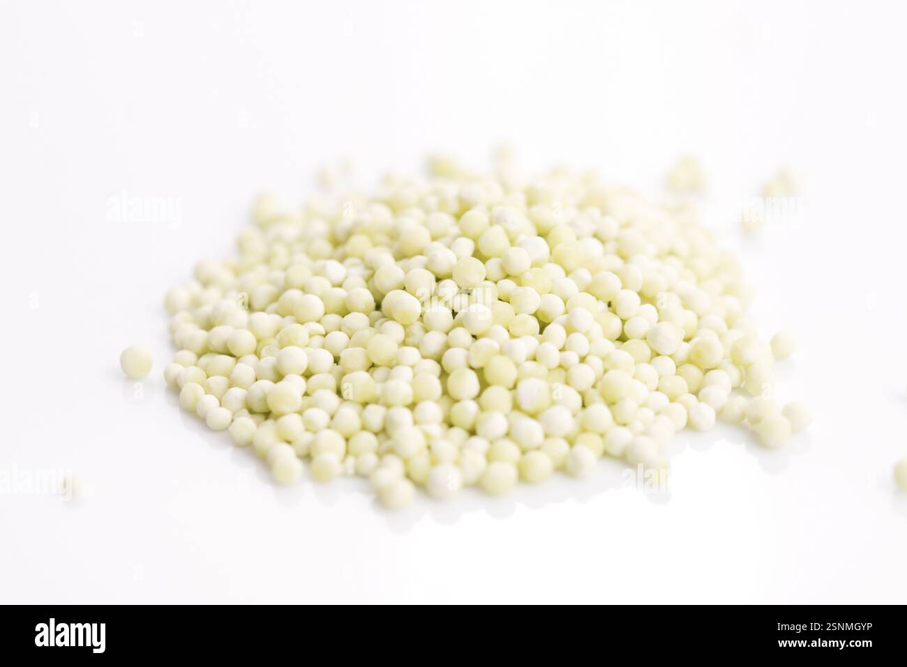 Pearl coloured Cut Out Stock Images & Pictures - Alamy