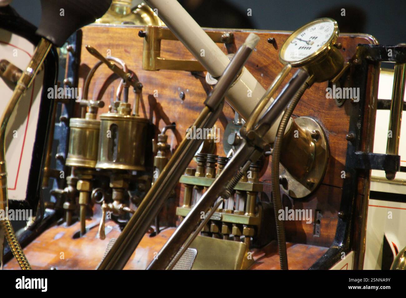 Timeless dashboard hi-res stock photography and images - Alamy