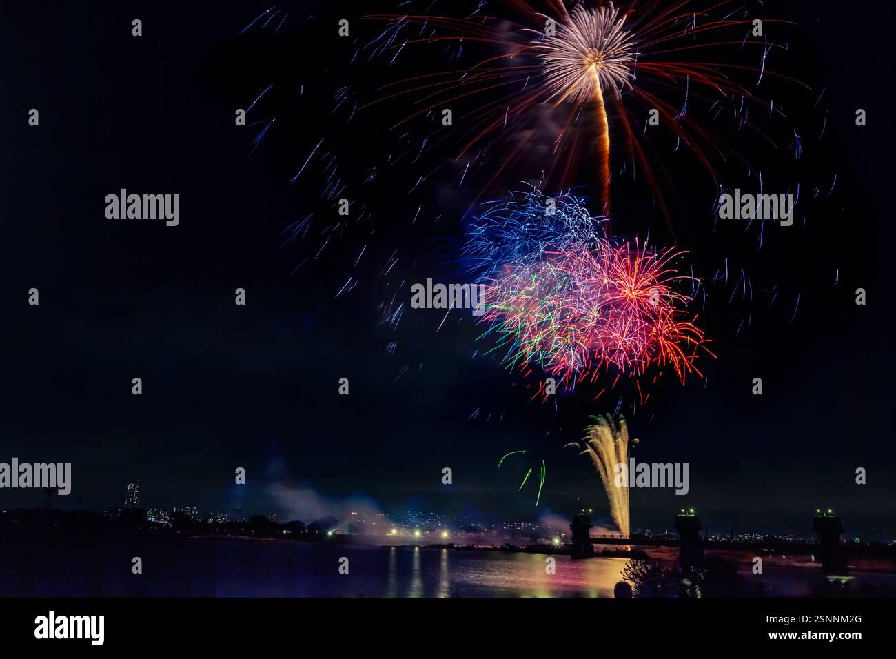 Chofu Fireworks Display Tokyo Stock Photo - Alamy