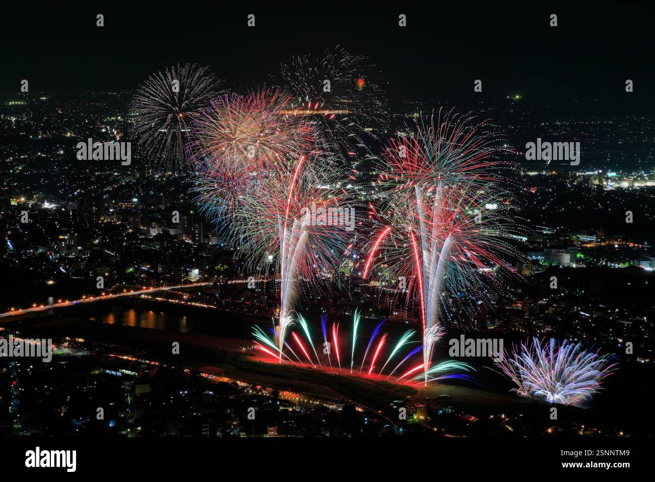 Gifu Nagara River Fireworks Festival Gifu City, Gifu Prefecture Stock ...
