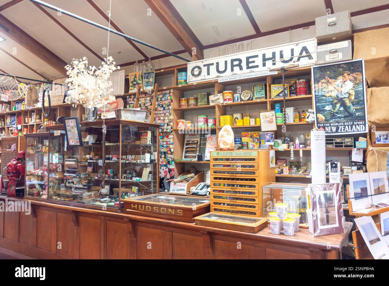 Historic T.Gilchrist General Store (1902) interior, Ida Valley-Omakau ...