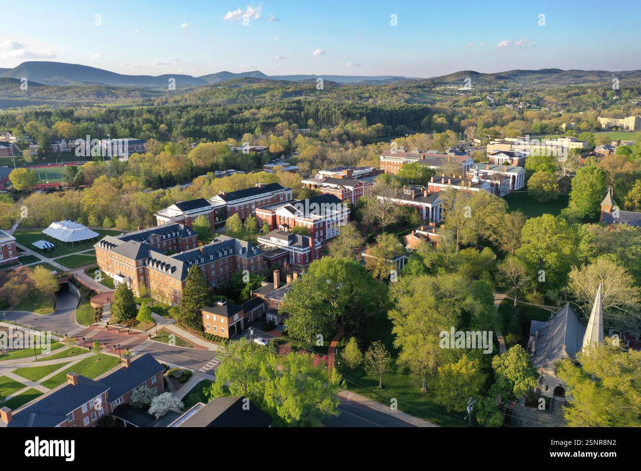 Aerial view above the Washington and Lee University campus in Lexington ...