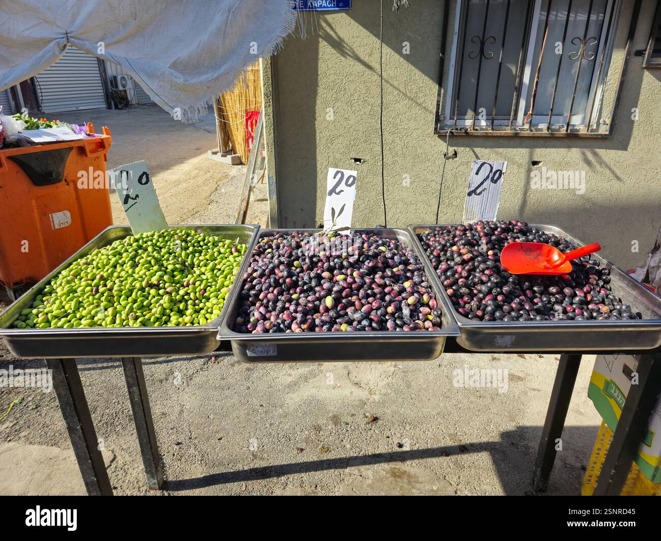 Raw olives on sale at the Carmel market in Tel Aviv, Israel Stock Photo ...