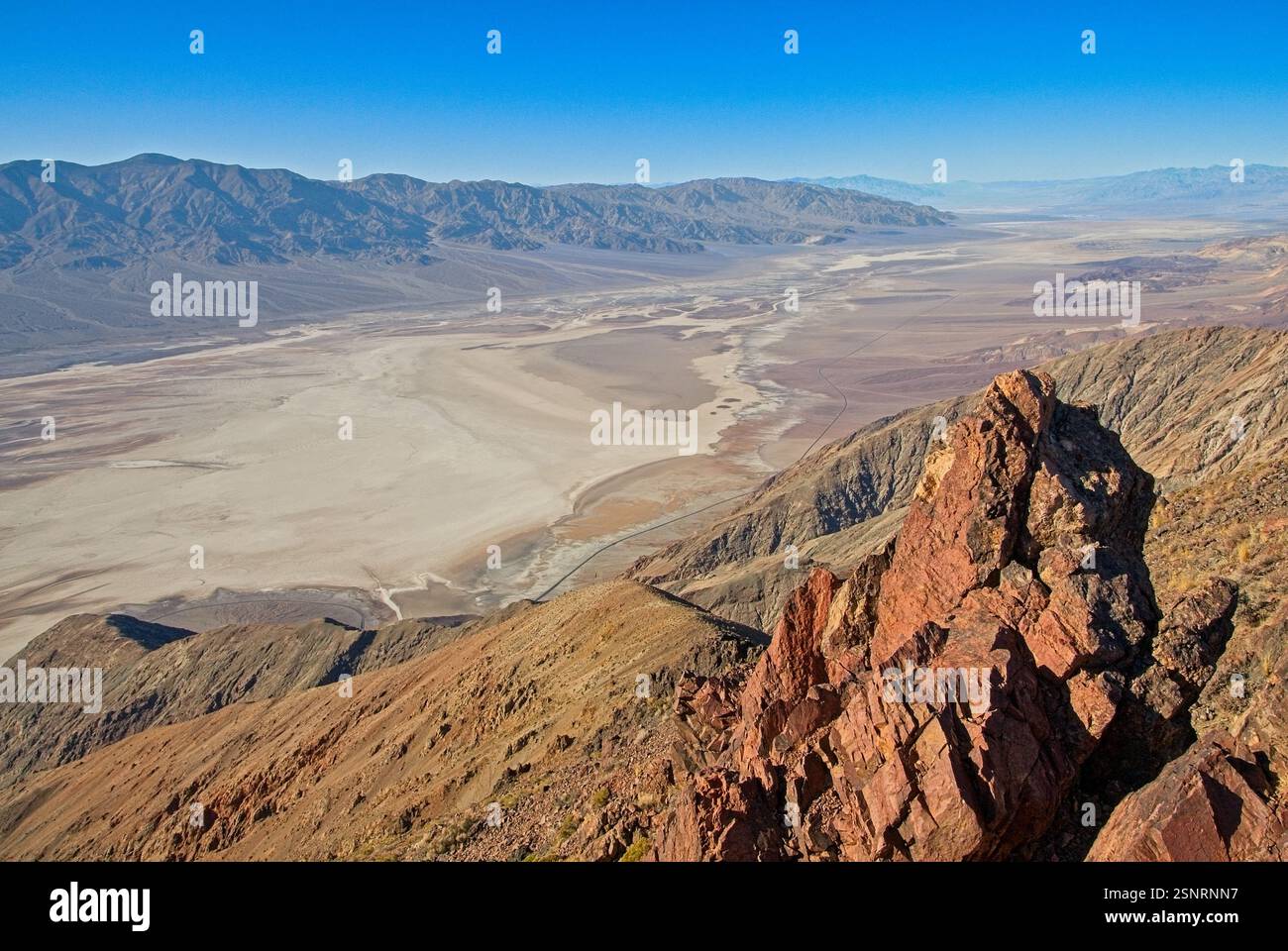 Dante's View of Badwater Basin below and Panamint mountains of Death ...