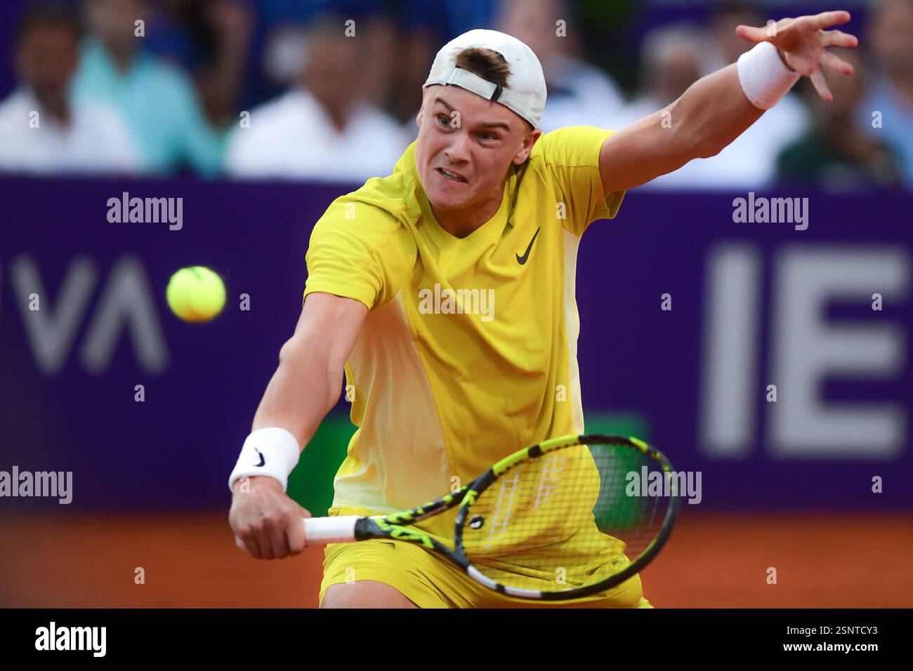 Buenos Aires (13th Feb 2025). Holger Rune (Denmark) playing at the ...