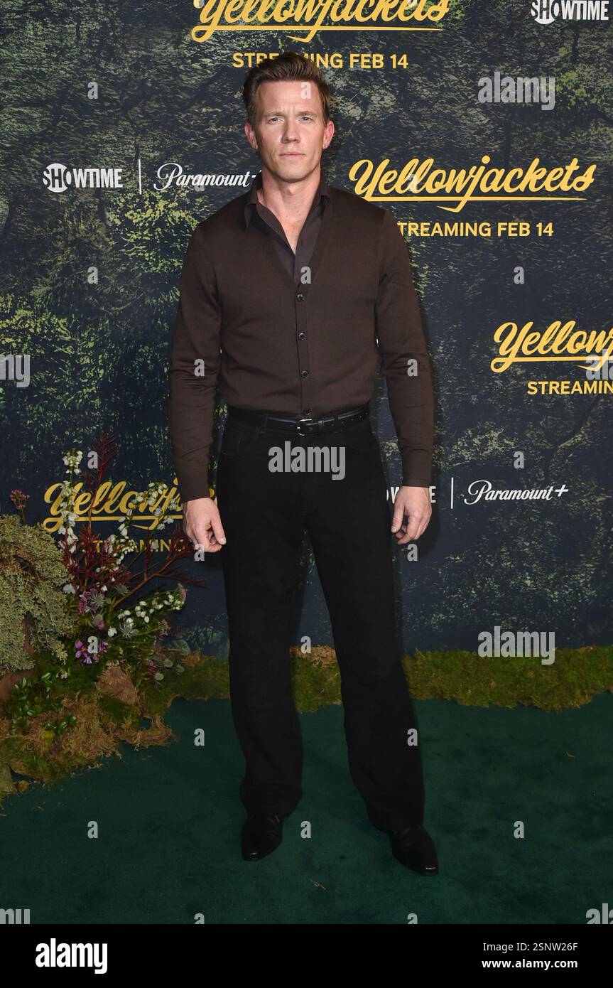 Warren Kole arrives at the premiere of the third season of ...