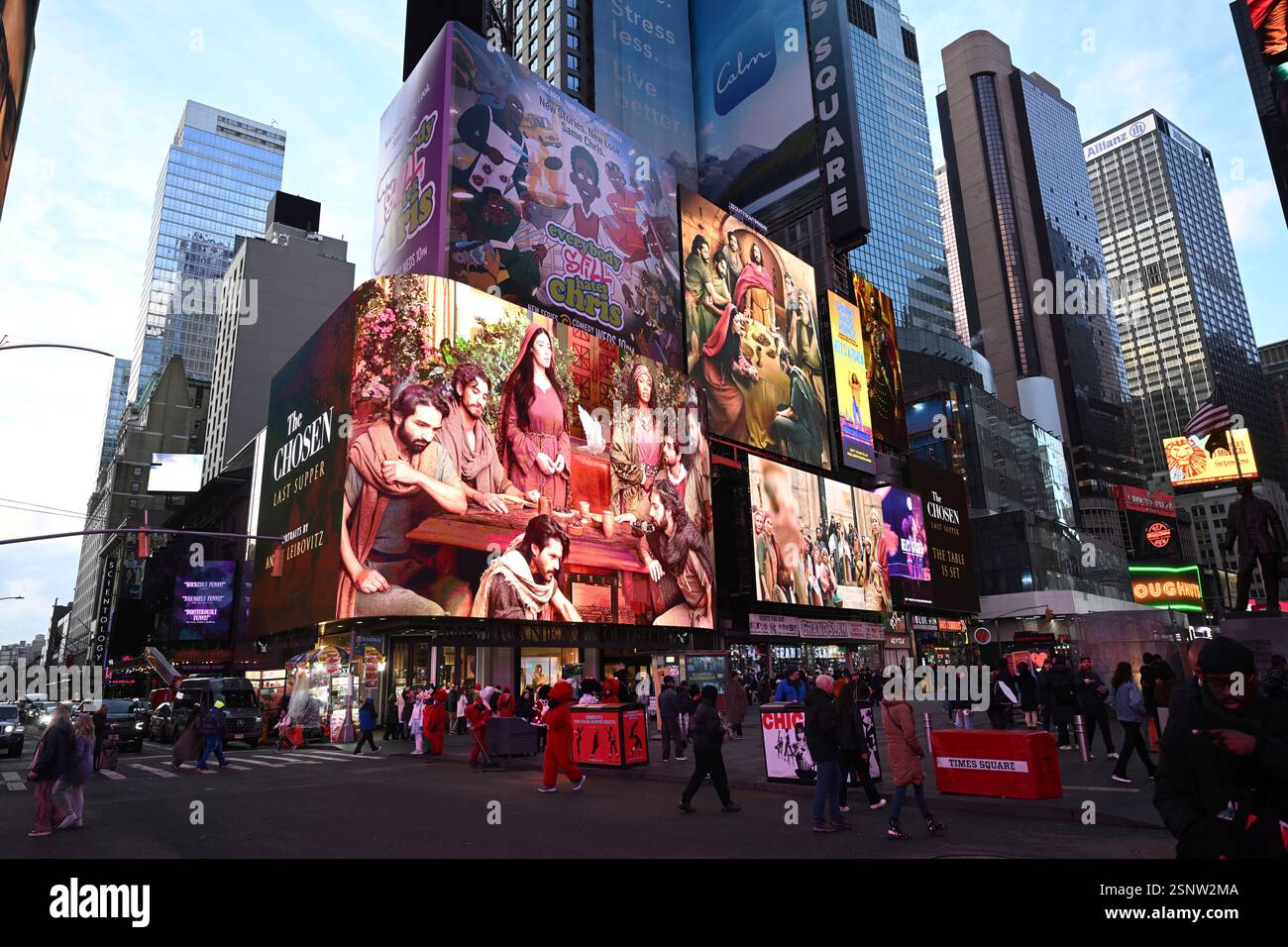Photo by: NDZ/STAR MAX/IPx 2025 2/13/25 LED billboards in Times Square display photographer ...