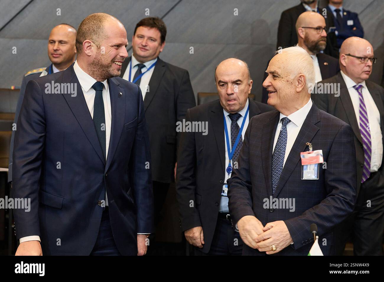 Talks between the defense ministers of the countries participating ...