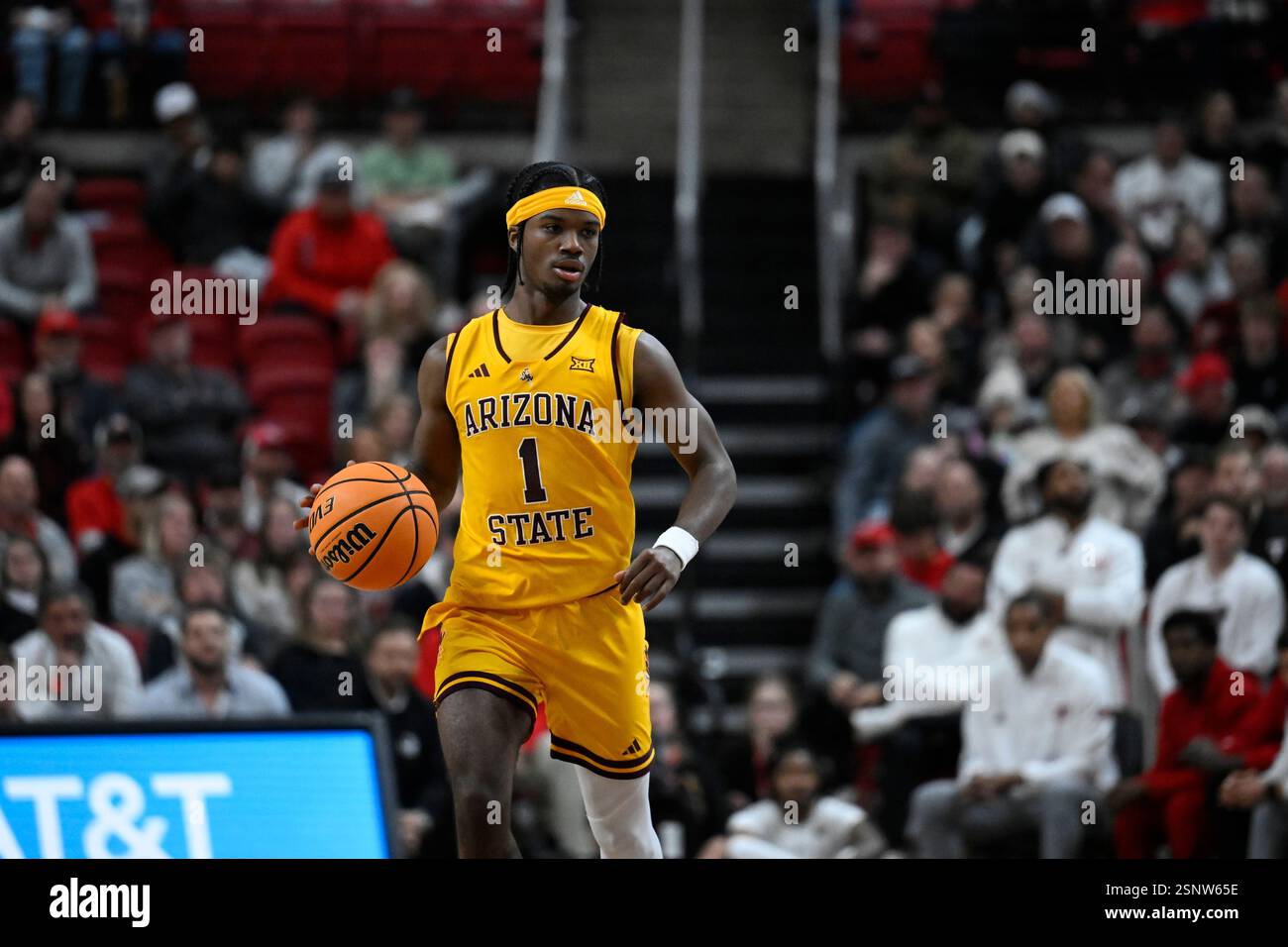 Arizona State guard Alston Mason (1) brings the ball up court against ...