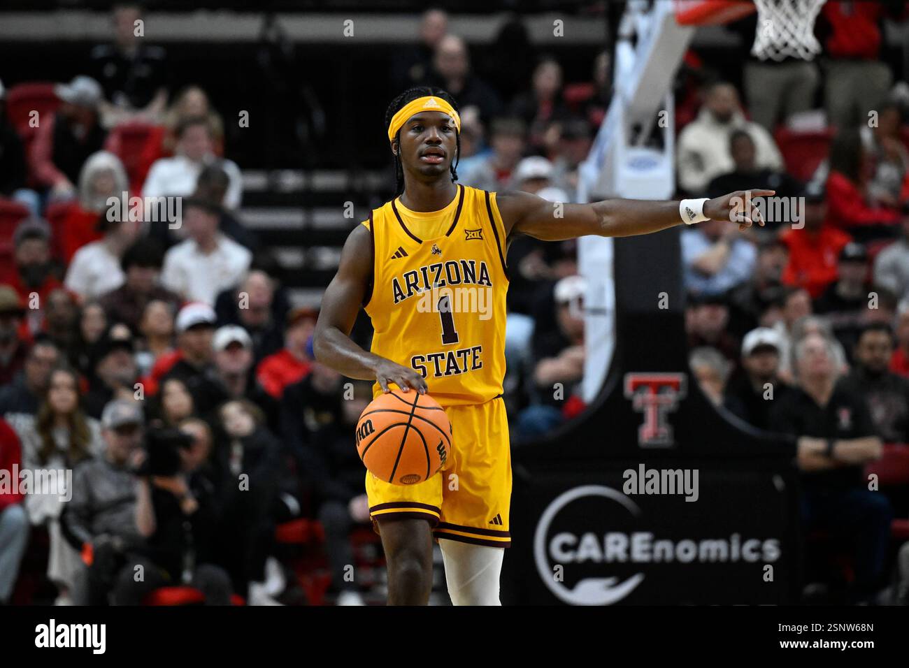 Arizona State guard Alston Mason (1) brings the ball up court against ...