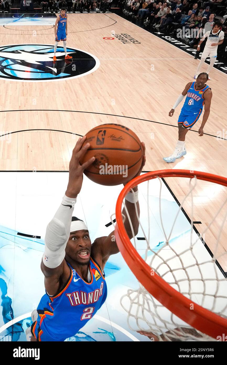Oklahoma City Thunder guard Shai Gilgeous-Alexander (2) goes up for a ...