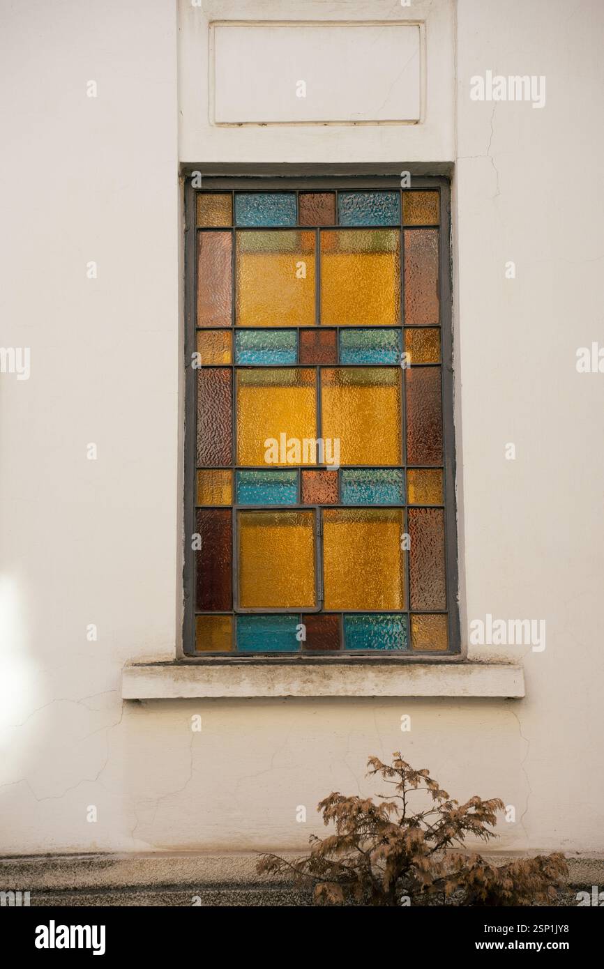Light filled church hi-res stock photography and images - Alamy