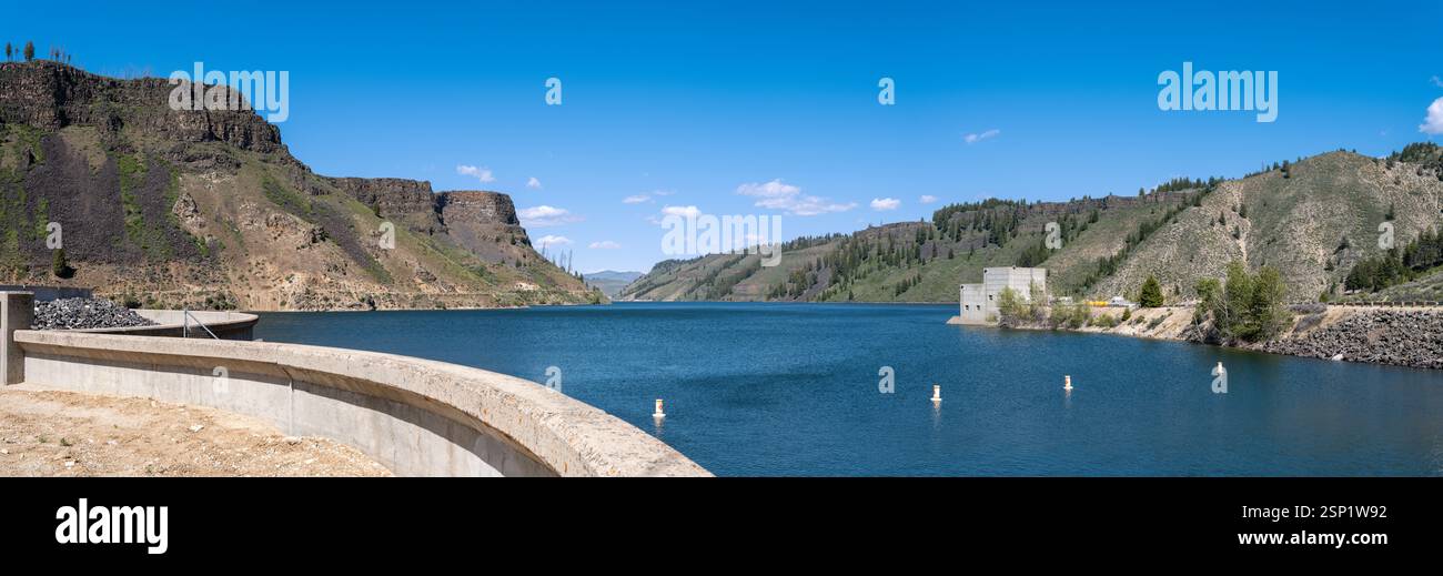 Panorama of the reservoir above the Anderson Ranch Dam near Mountain Home in Idaho, USA Stock ...