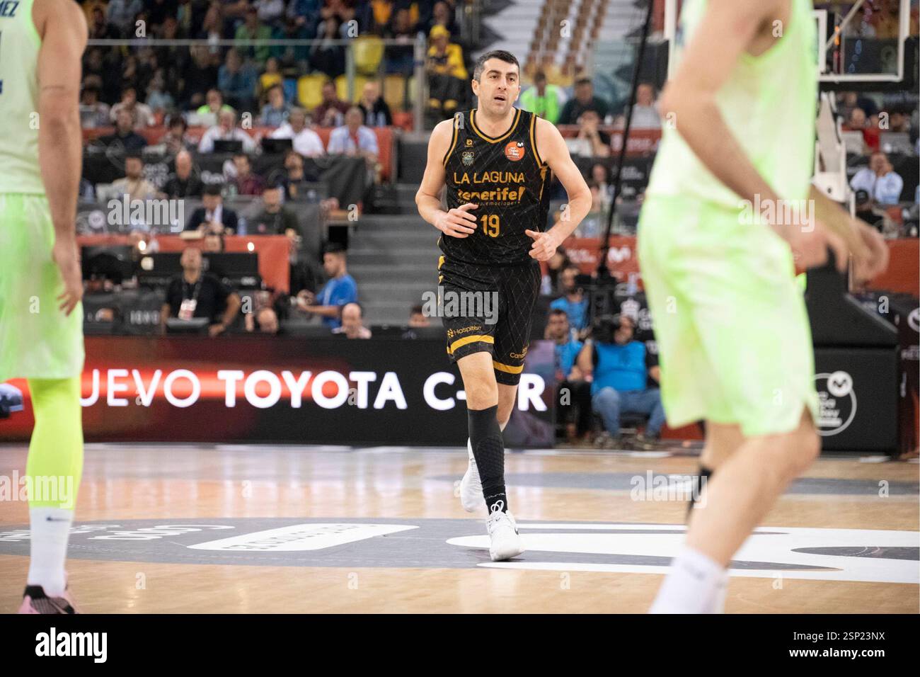 Las Palmas, Spain. 13th Feb, 2025. TENERIFE CANARIAS-BARCELONA.130225 ...