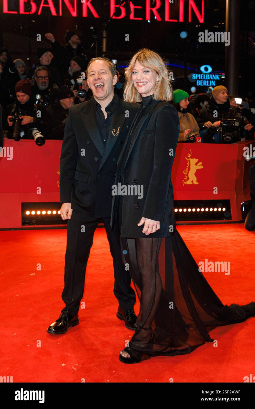 Berlinale - Opening Das Licht Trystan Pütter und Heike Makatsch bei dem Eröffnungsfilm der 75 ...